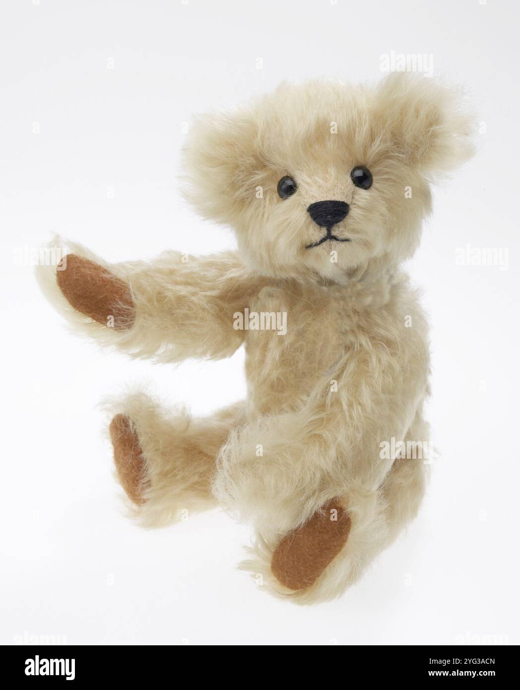 Beige teddy bear Stock Photo - Alamy