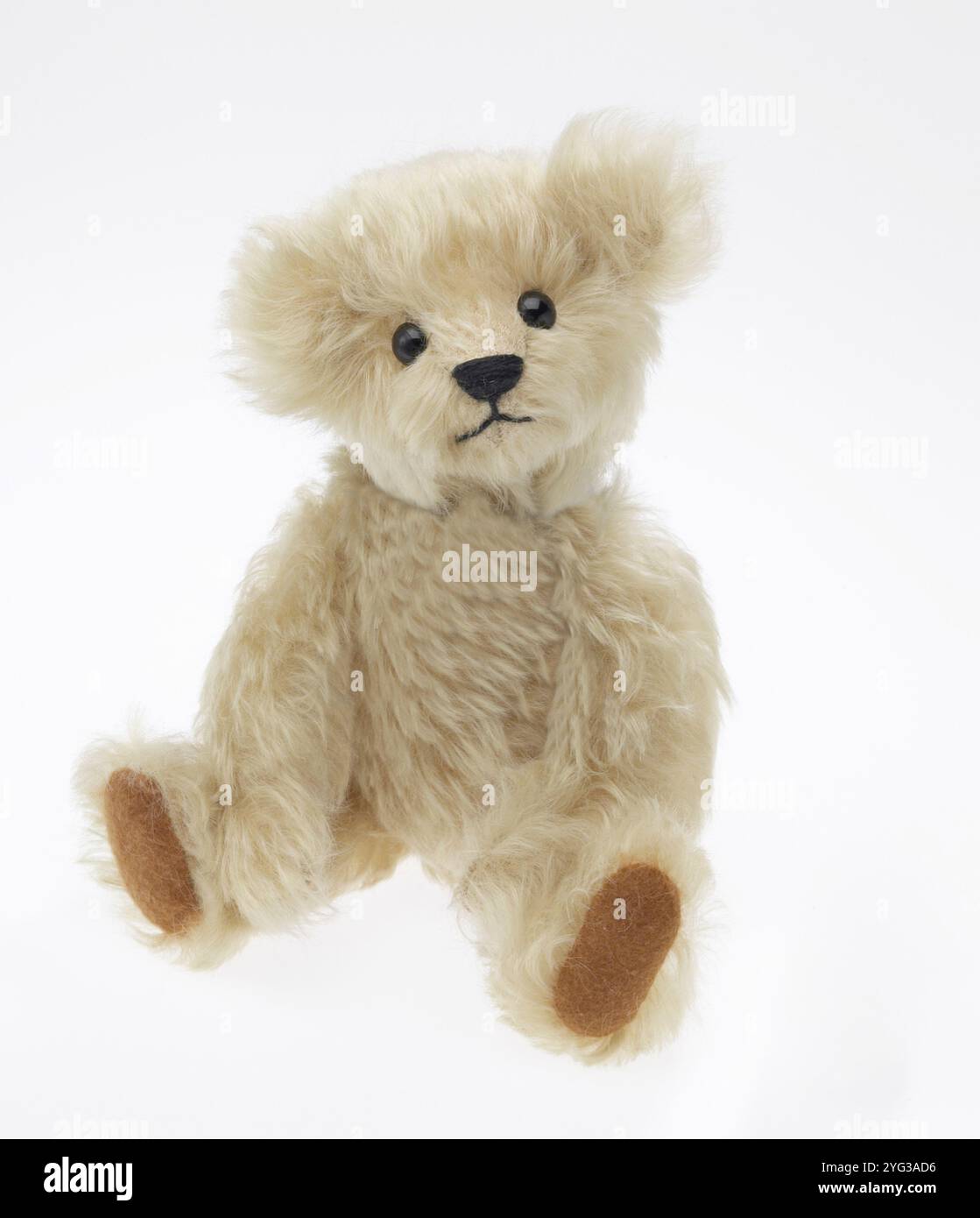 Beige teddy bear Stock Photo - Alamy