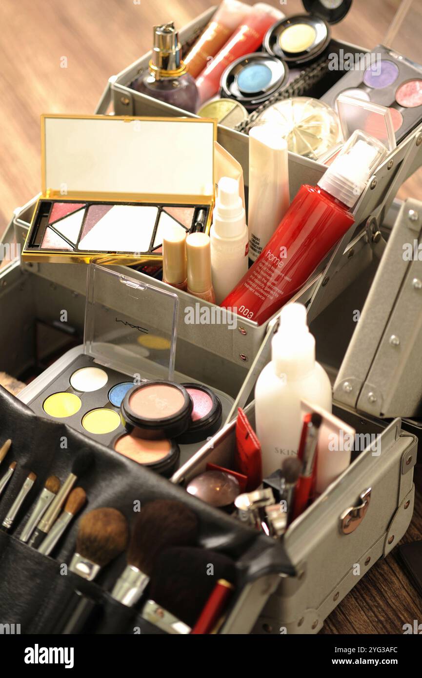 Person case hi-res stock photography and images - Alamy