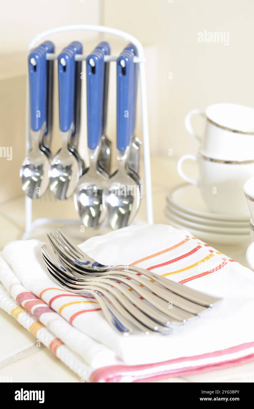 Cutlery eating hi-res stock photography and images - Alamy