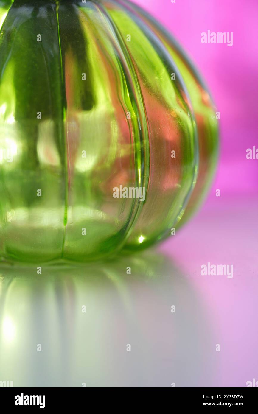Green mist spray hi-res stock photography and images - Alamy