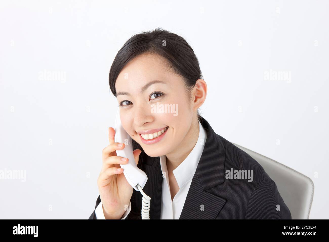 Answering center hi-res stock photography and images - Alamy