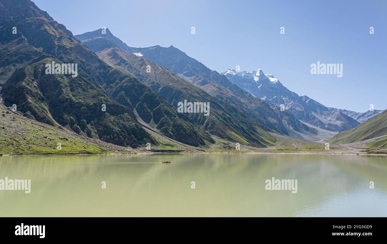 Beautiful landscape view of Saiful Muluk lake and Malika Parbat peak ...