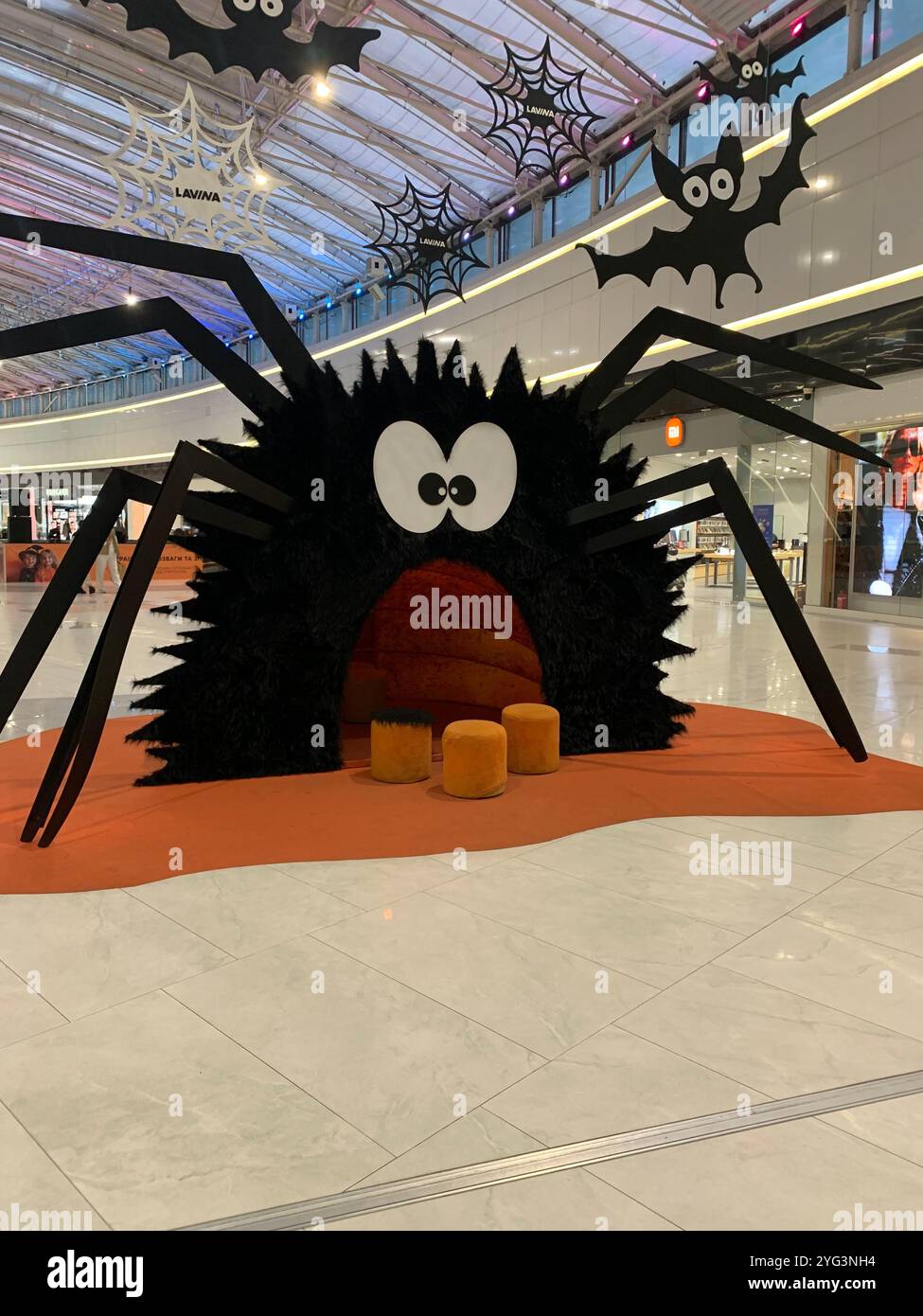Giant Spider Display in a Modern Shopping Mall Stock Photo - Alamy