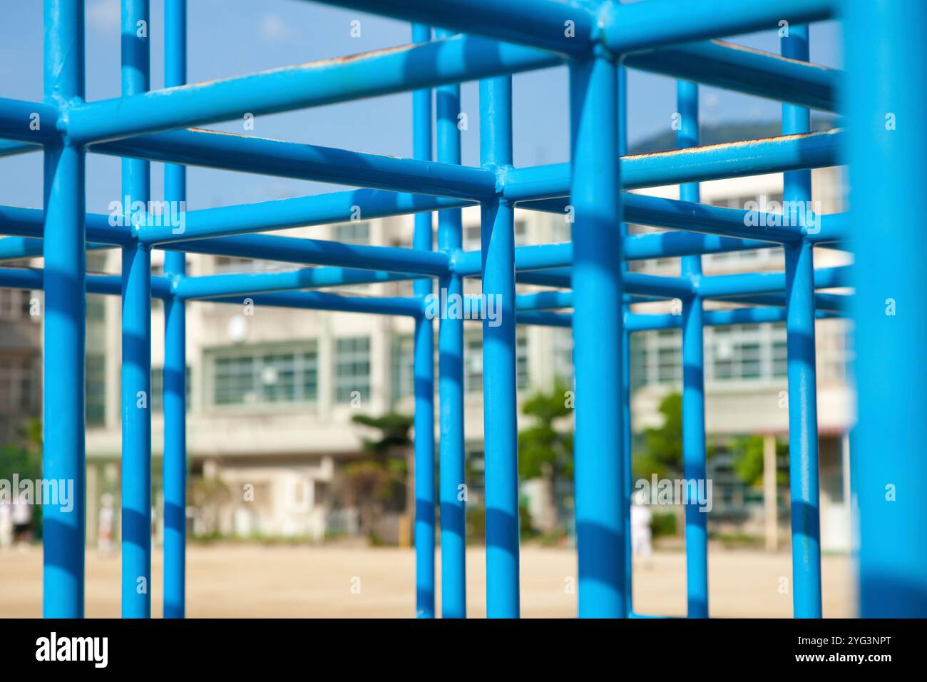 Jungle gym hi-res stock photography and images - Alamy