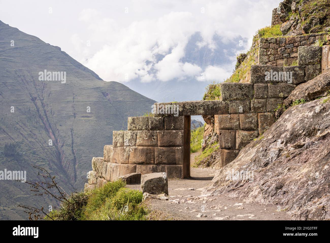 Inca complex at Pisac, Sacred Valley of the Incas, Cusco, Peru, South ...