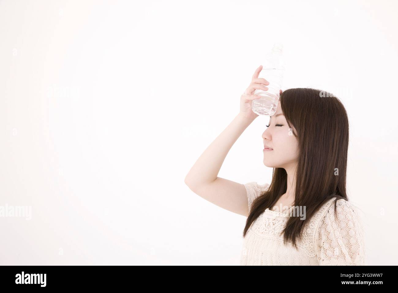 Drink water asia woman hi-res stock photography and images - Alamy