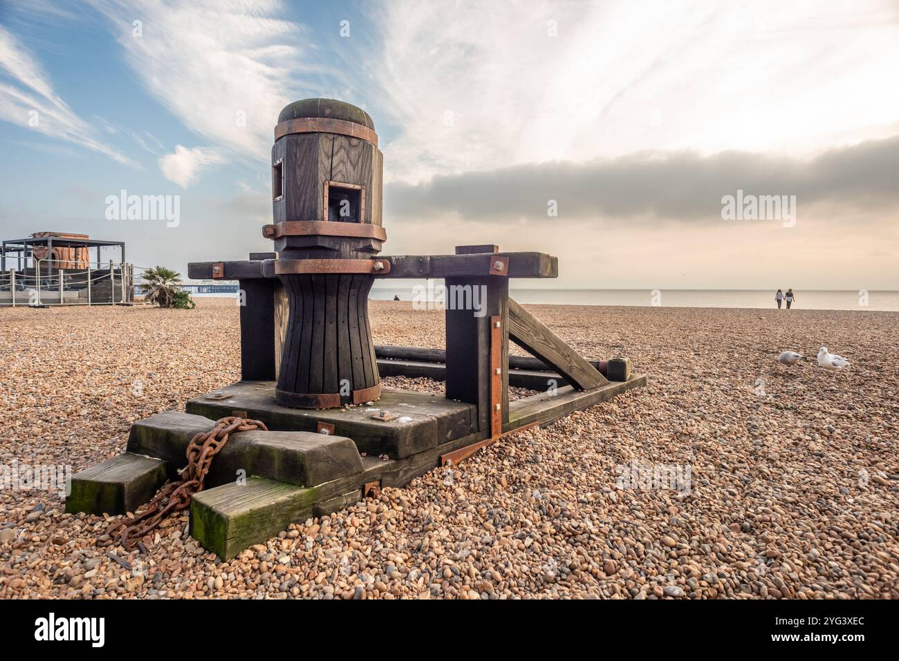 Brighton, November 4th 2024: The old capstan wheel on the beach Stock ...