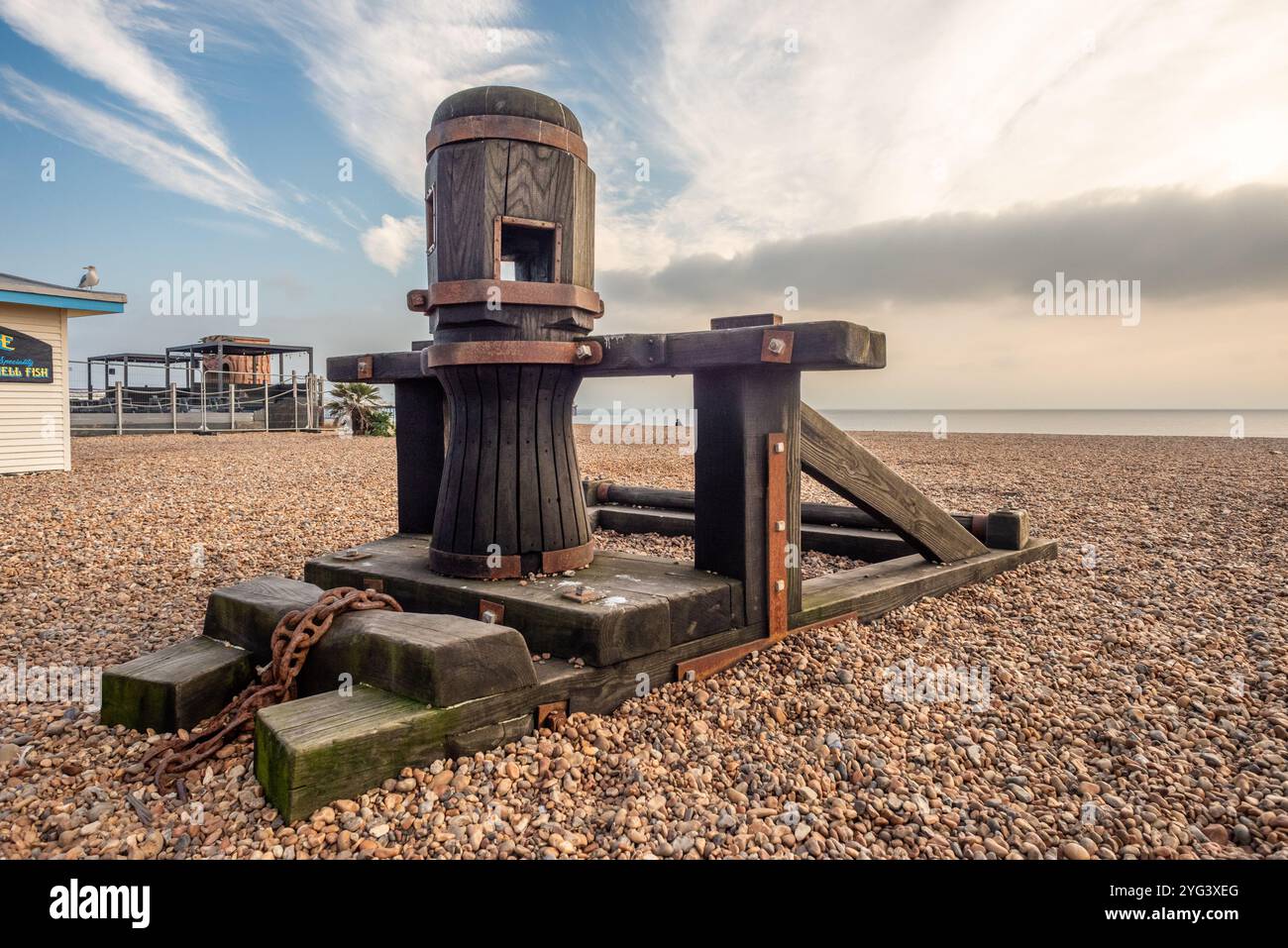 Brighton, November 4th 2024: The old capstan wheel on the beach Stock ...