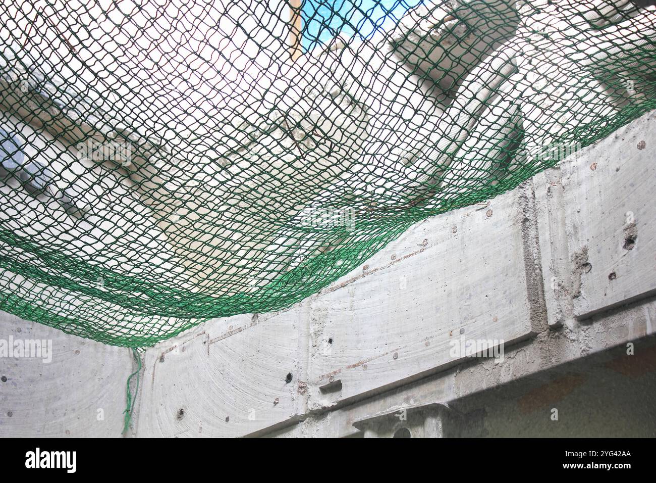 Safety measures building hi-res stock photography and images - Alamy