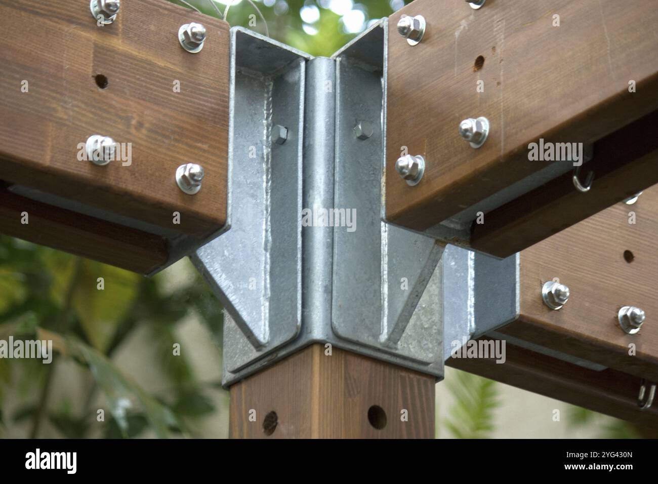 Pillar joint hi-res stock photography and images - Alamy