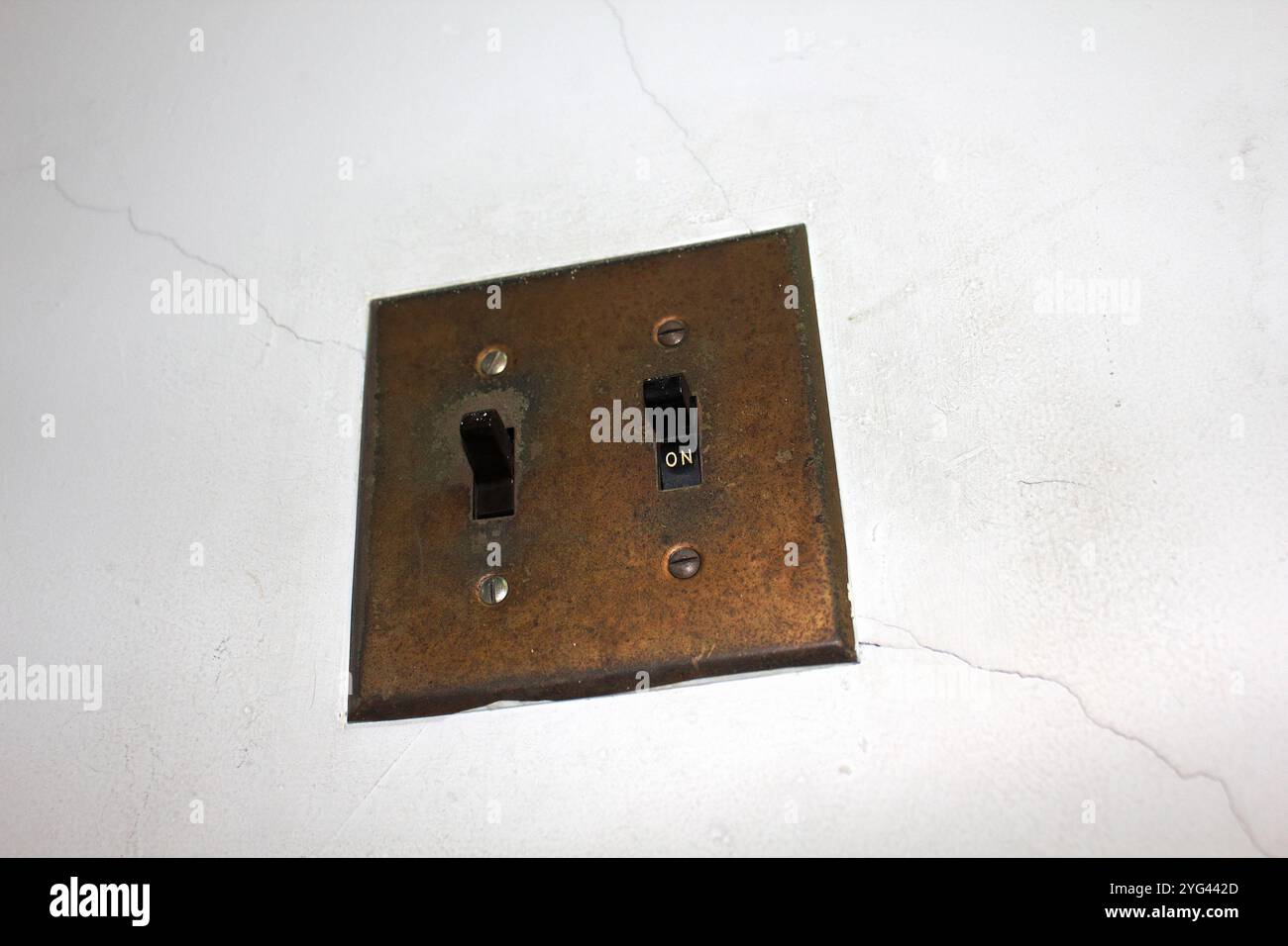 Old switches for indoor lights Stock Photo - Alamy