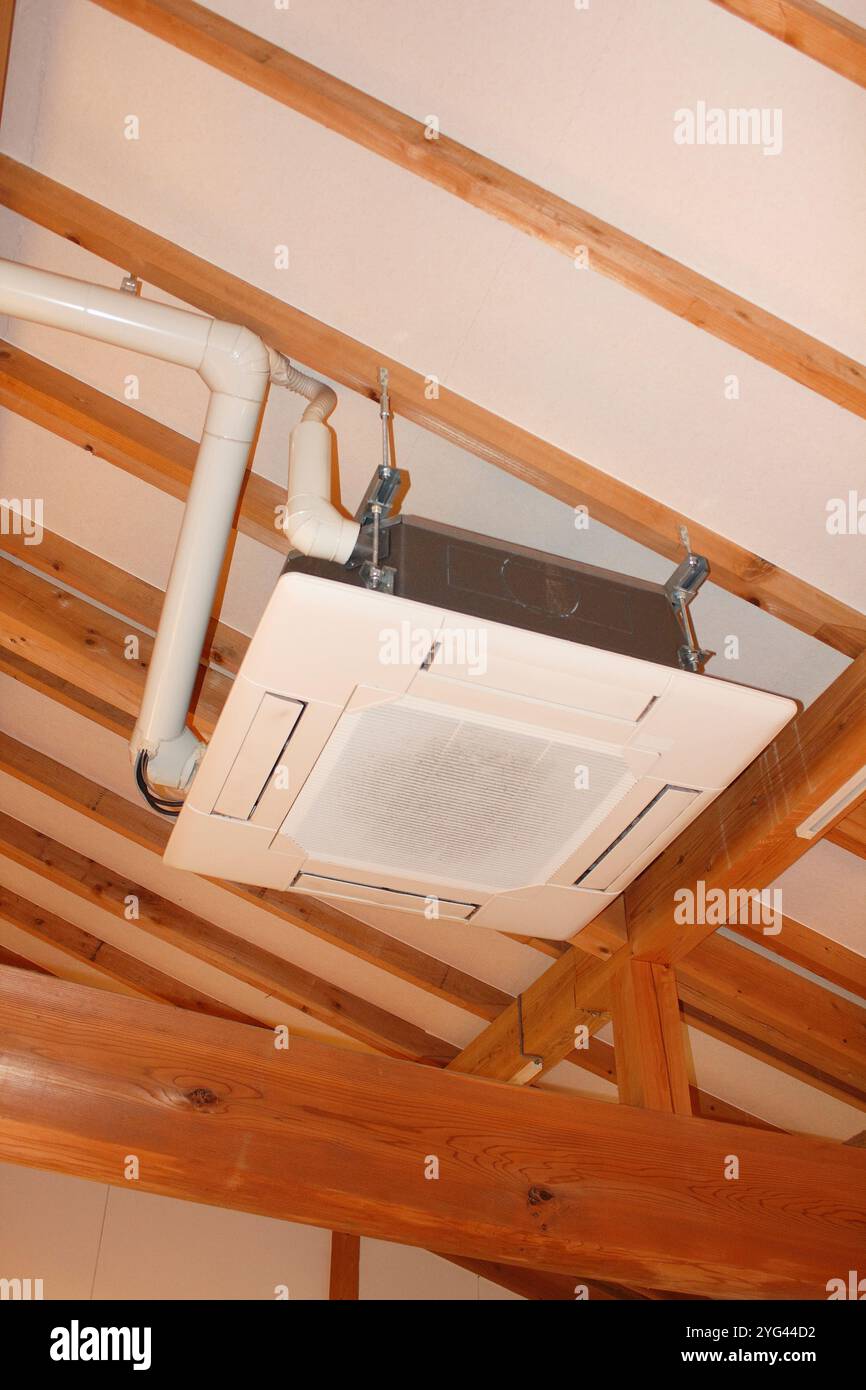 Installed air conditioning hi-res stock photography and images - Alamy