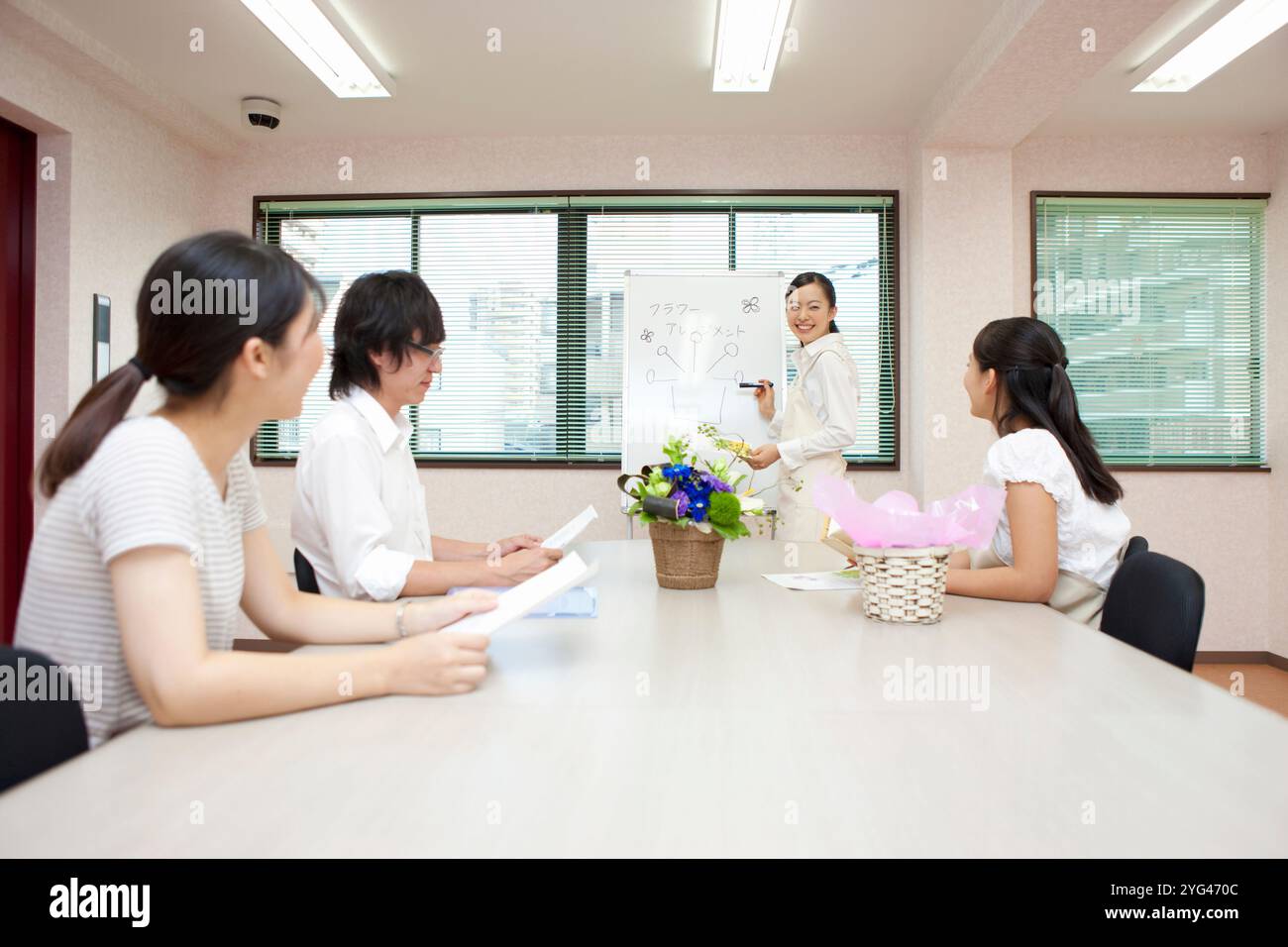 Flower Arrangement Classes Stock Photo - Alamy