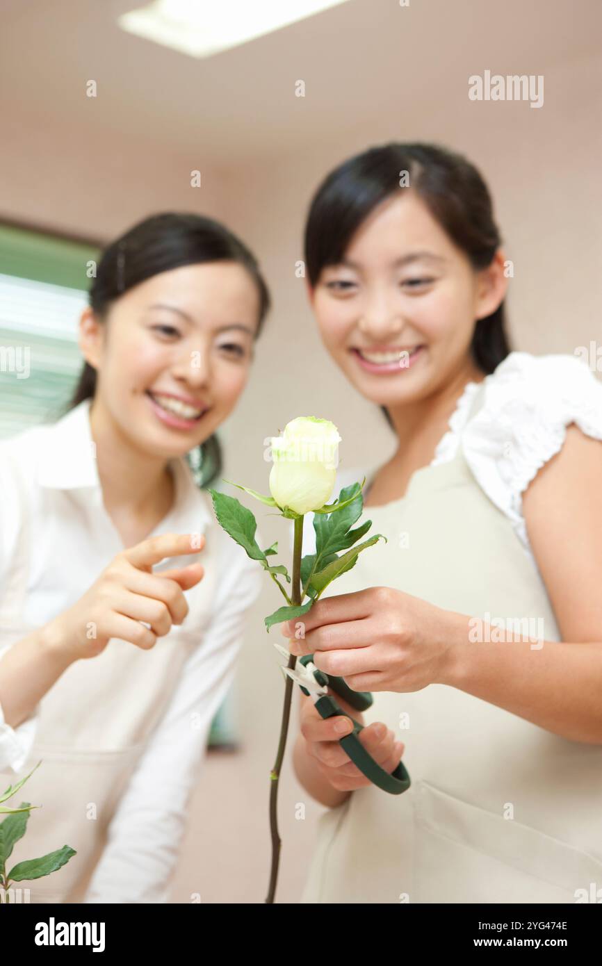 Flower arrangement classes hi-res stock photography and images - Alamy