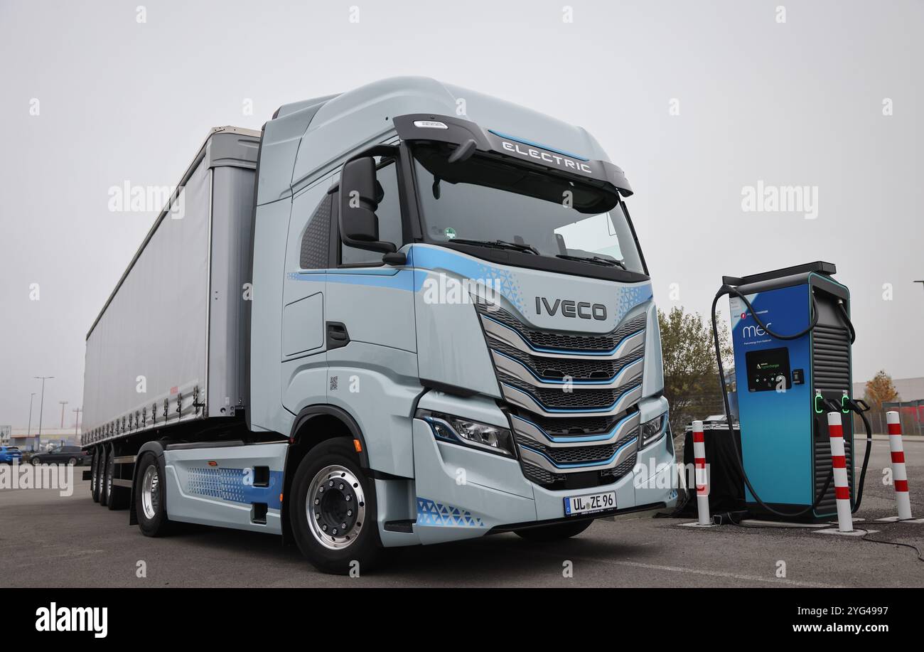 Iveco 2024 hi-res stock photography and images - Alamy