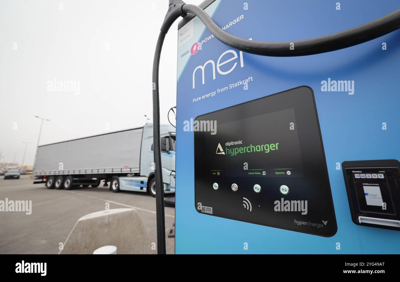 Iveco 2024 hi-res stock photography and images - Alamy