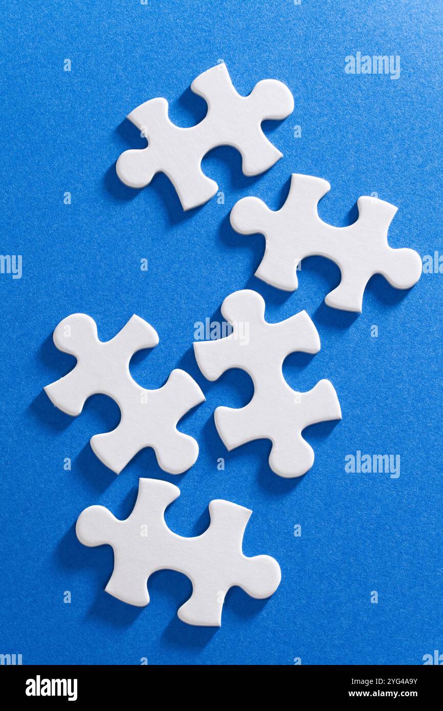 Puzzle craft hi-res stock photography and images - Alamy
