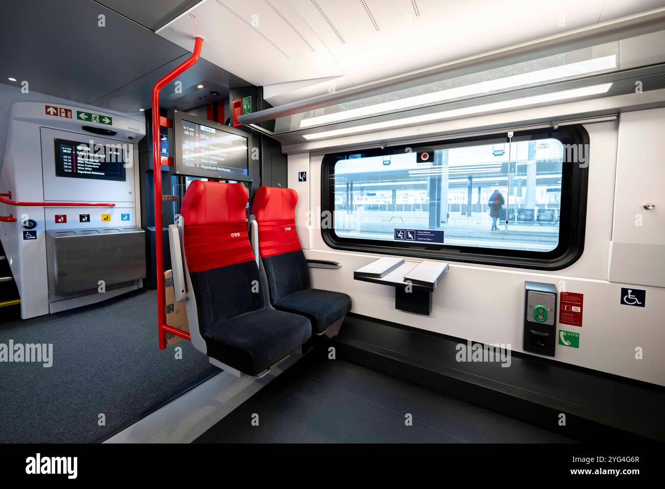 St. Pölten, Österreich. 6. November 2024. Innenraum des neuen Cityjets ...