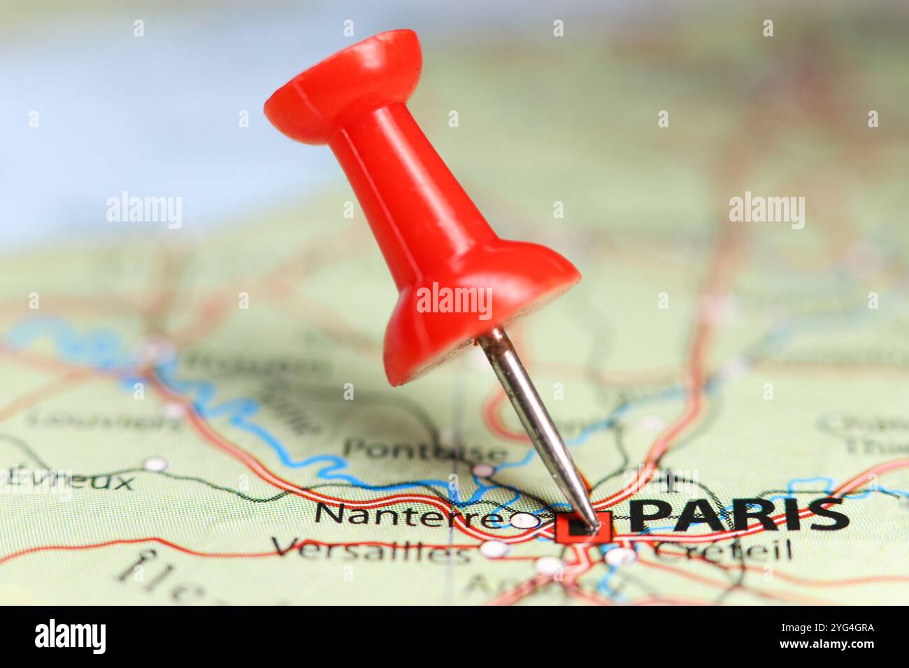 Paris pin up hi-res stock photography and images - Alamy