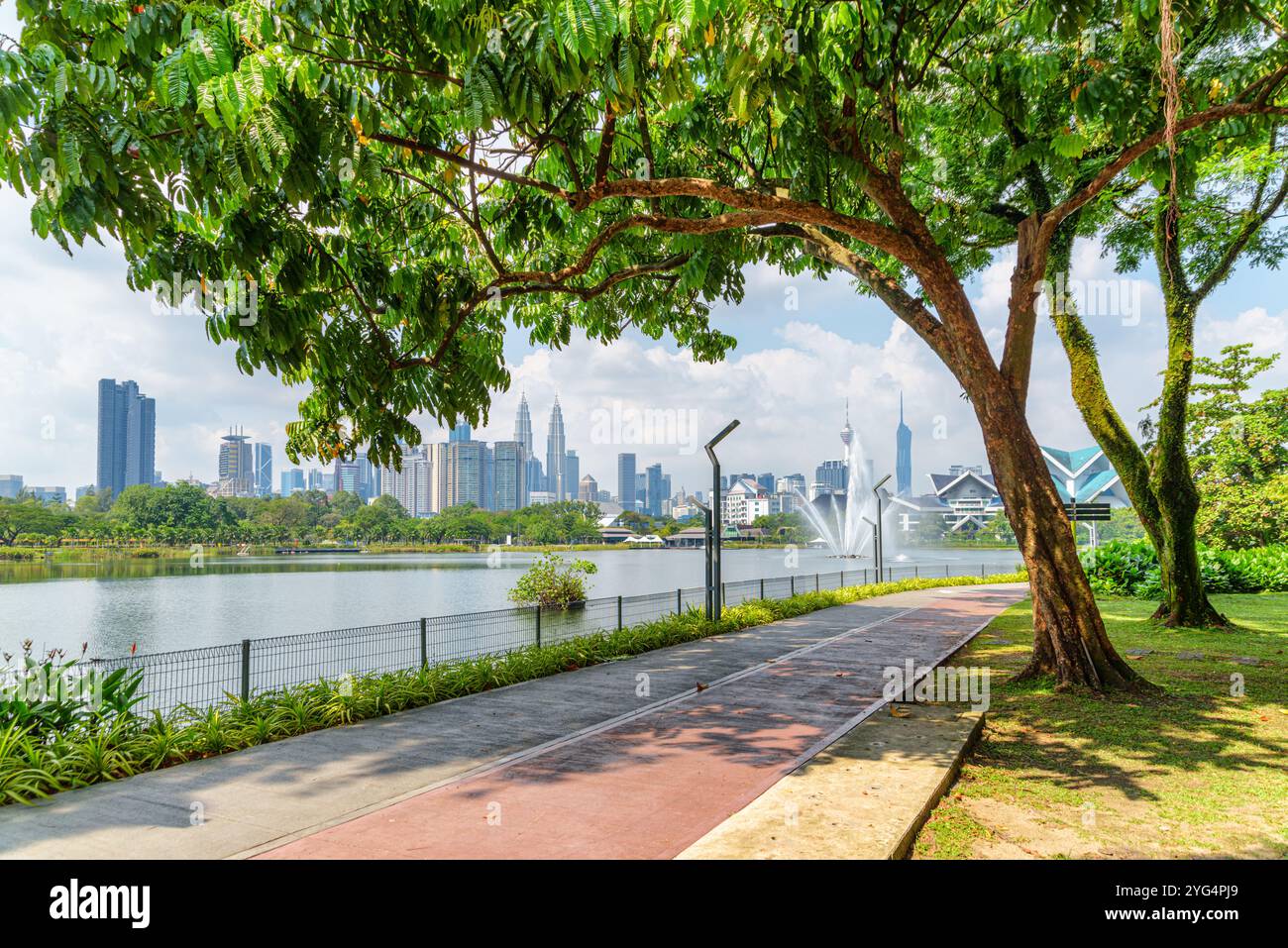 Jogging track along the lake in Kuala Lumpur, Malaysia Stock Photo - Alamy