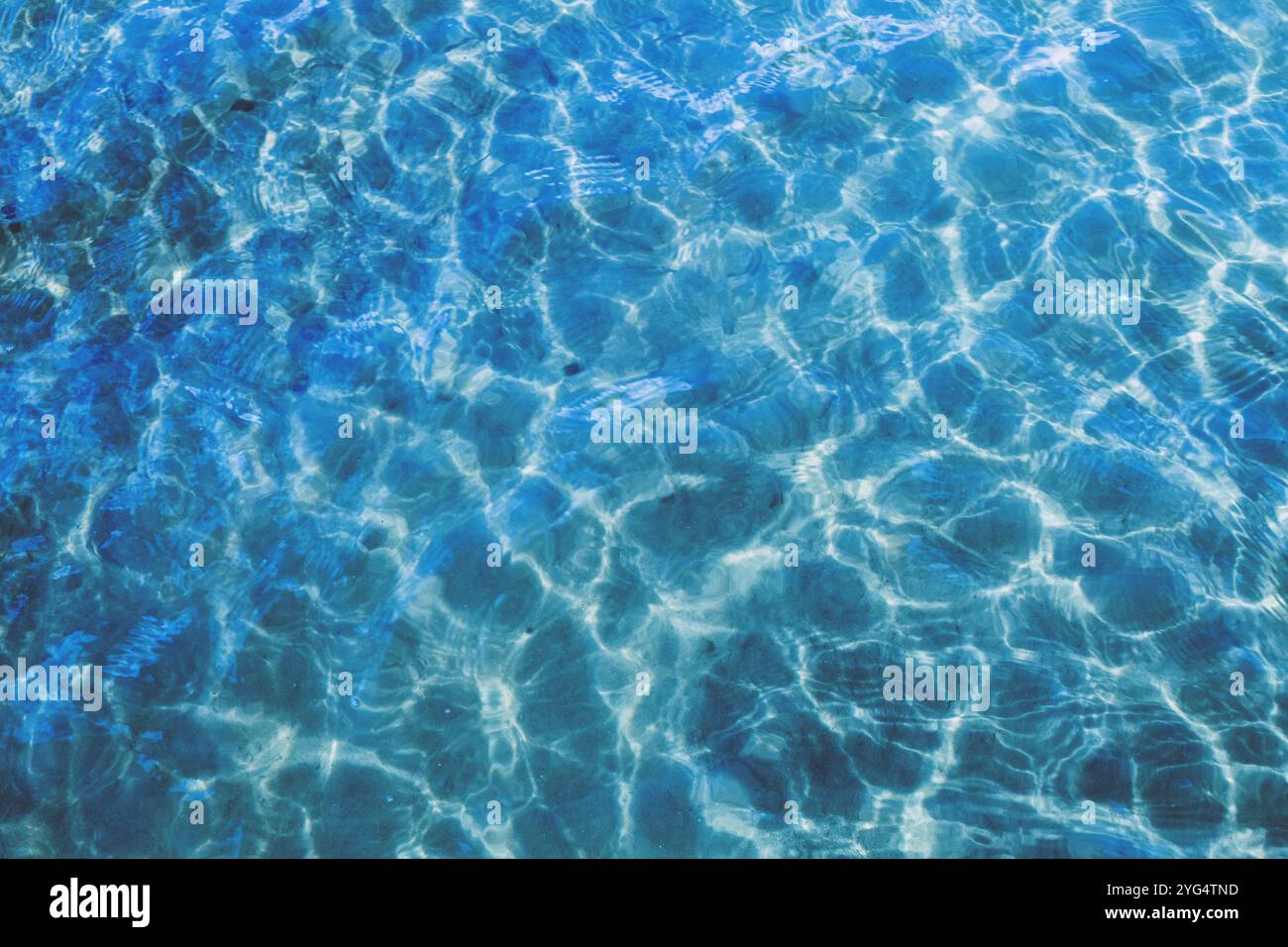 Ripples on calm ocean water hi-res stock photography and images - Alamy