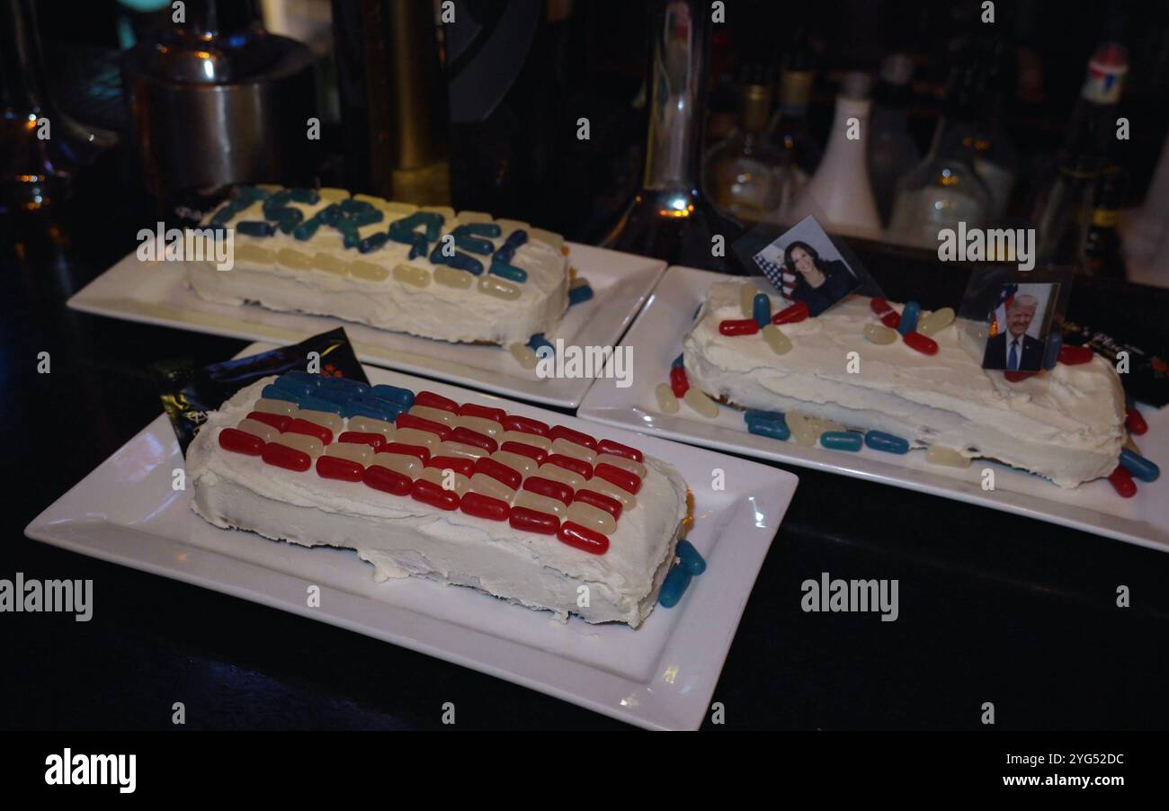 JERUSALEM - NOVEMBER 6: Cake with photos of Democratic presidential ...