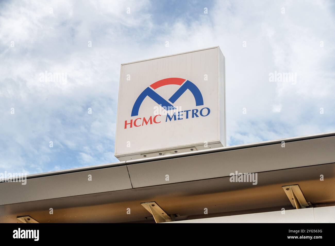 Vietnam traffic sign hi-res stock photography and images - Alamy