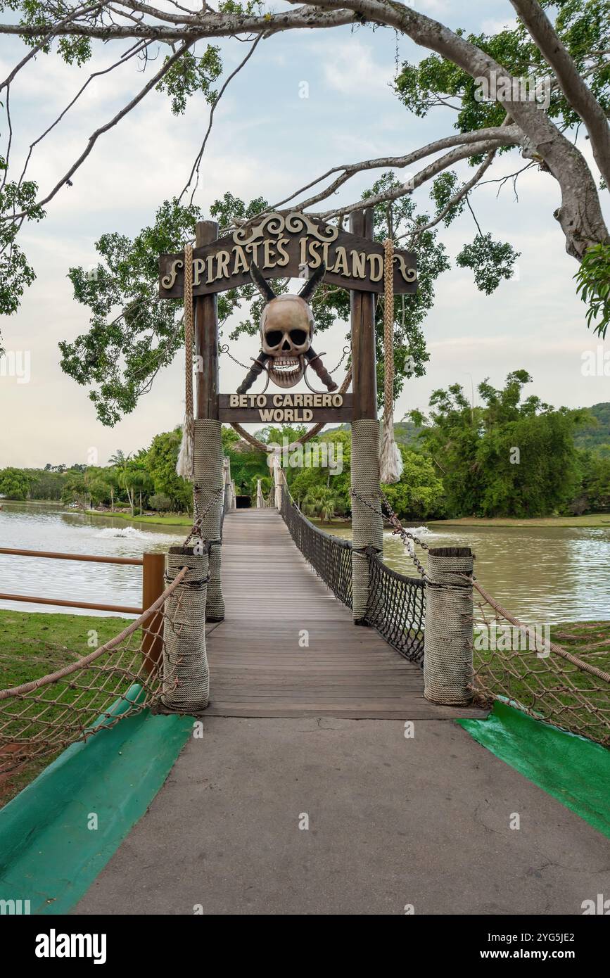 Pirate World Theme Park Universal Theme Park Bedford: What Can We