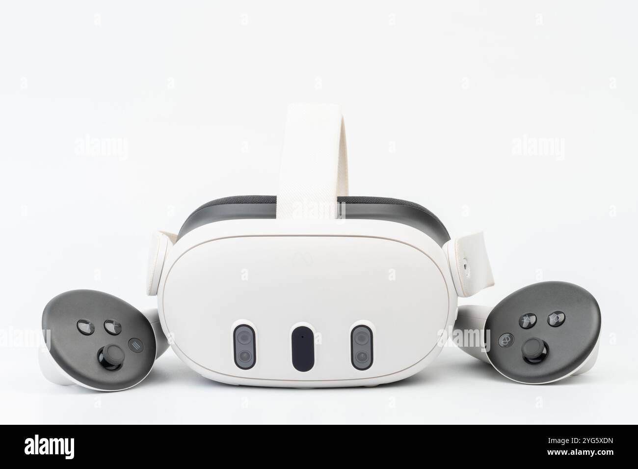 Meta quest 3 hi-res stock photography and images - Alamy