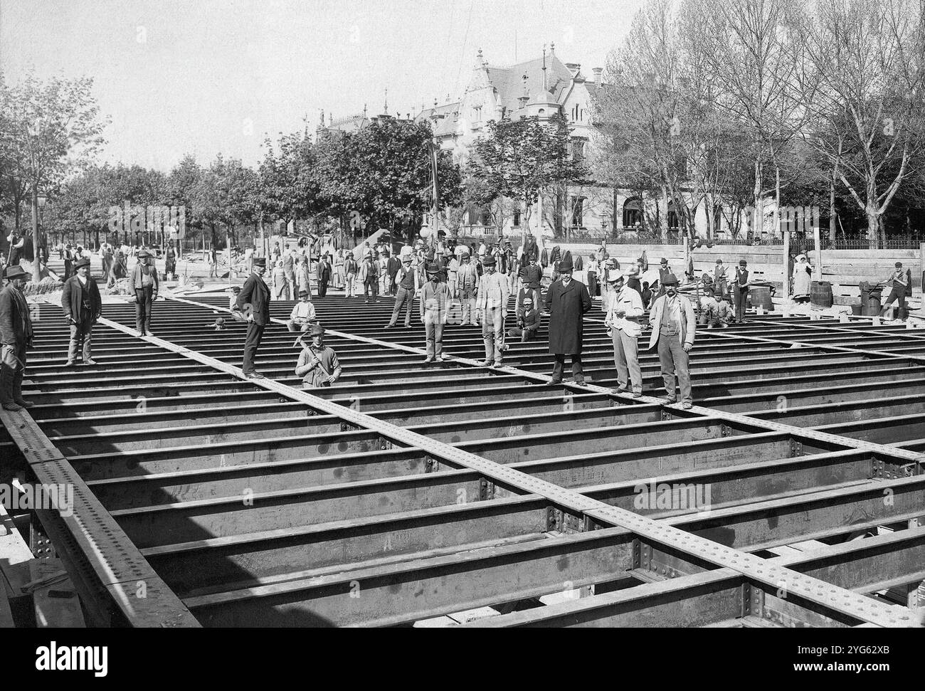 Construction of the first Hungarian underground line, 1896, Budapest ...