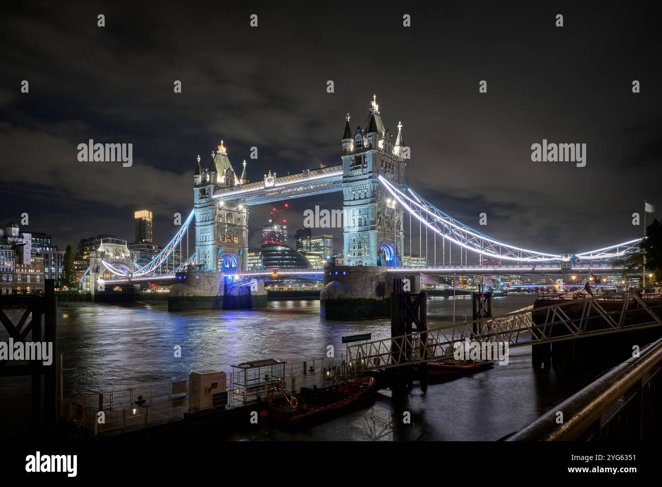 Scenic view bridge lights hi-res stock photography and images - Alamy