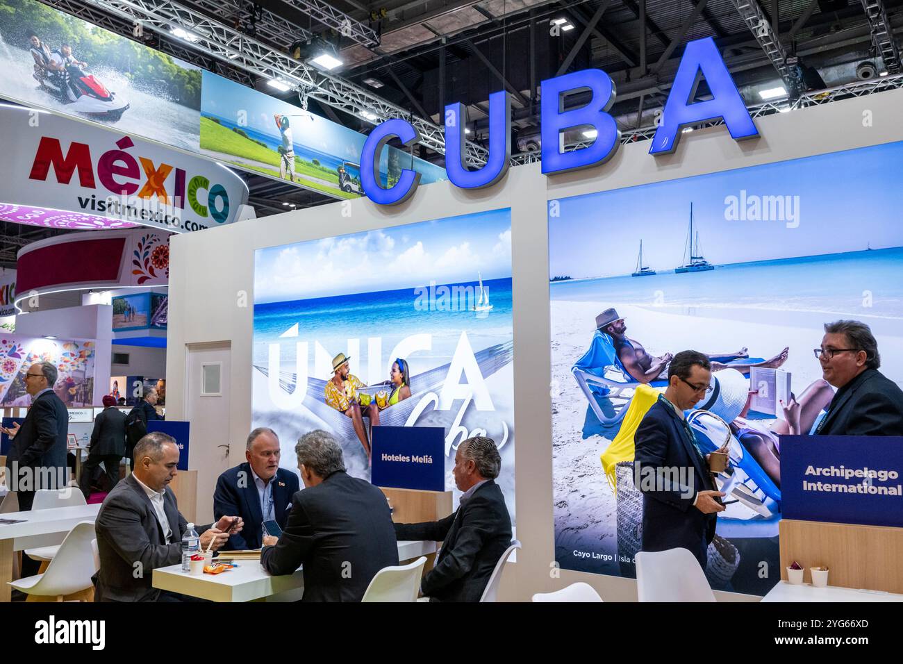 Excel centre london trade stands hi-res stock photography and images ...