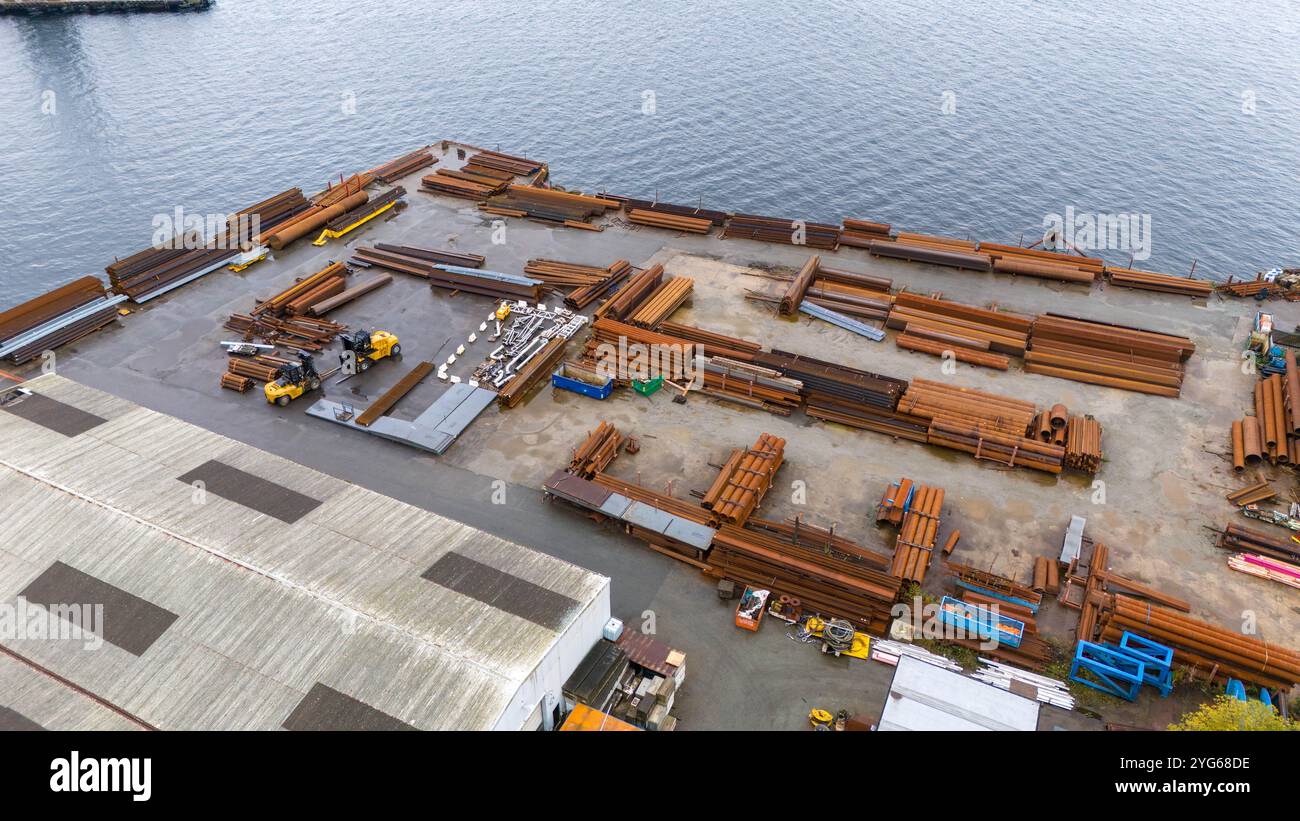 Dockyard environment hi-res stock photography and images - Alamy