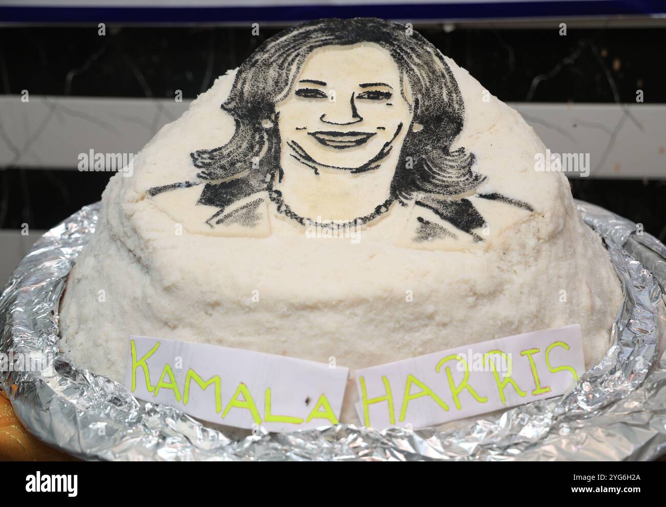 Kamala Devi Harris (English: /ˈkɑːmələ ˈdeɪvi/ ⓘ,[1] born October 20 ...