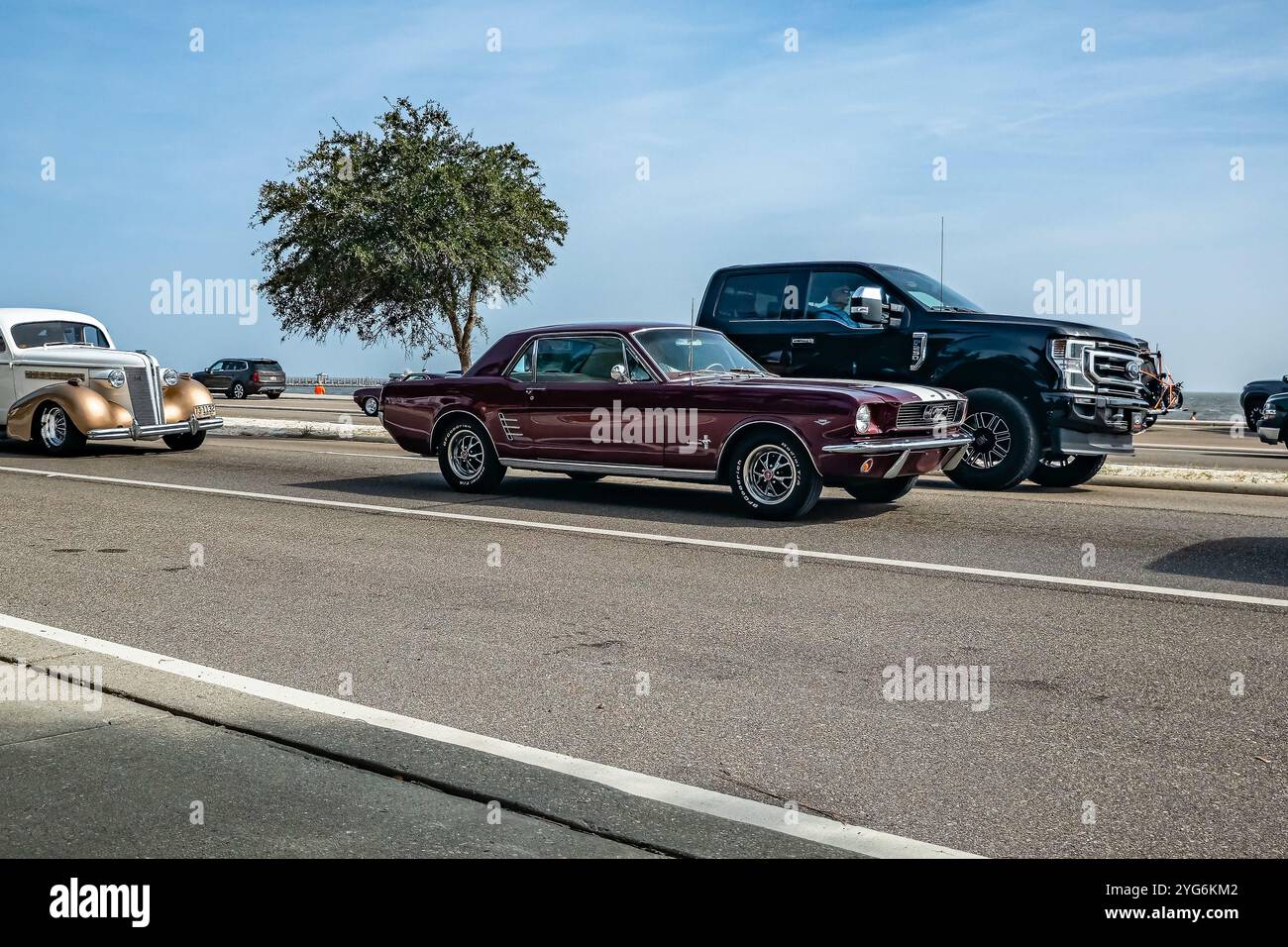 1966 mustang hardtop hi-res stock photography and images - Alamy