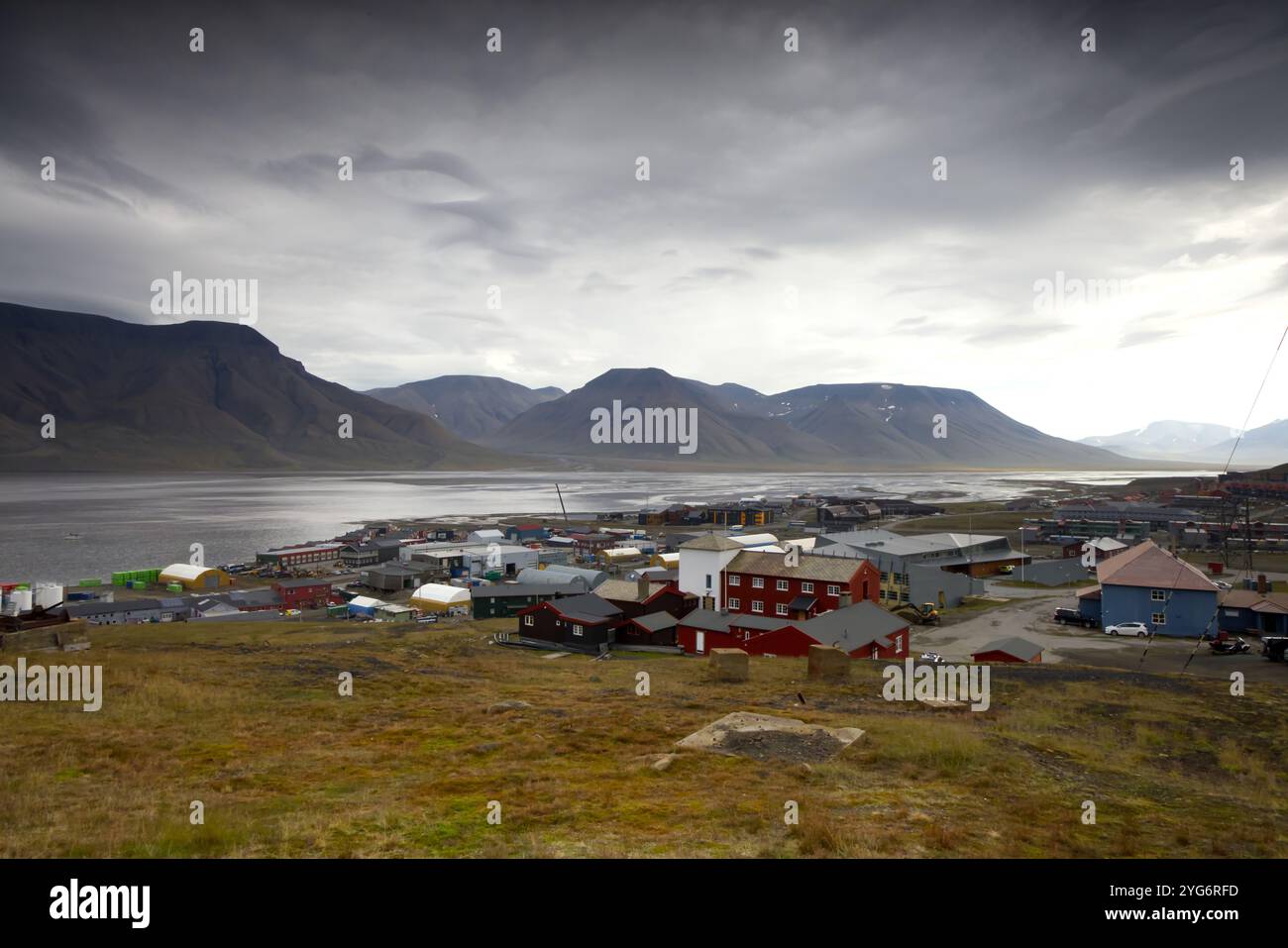 The landscape of Longyearbyen in Svalbard Stock Photo - Alamy