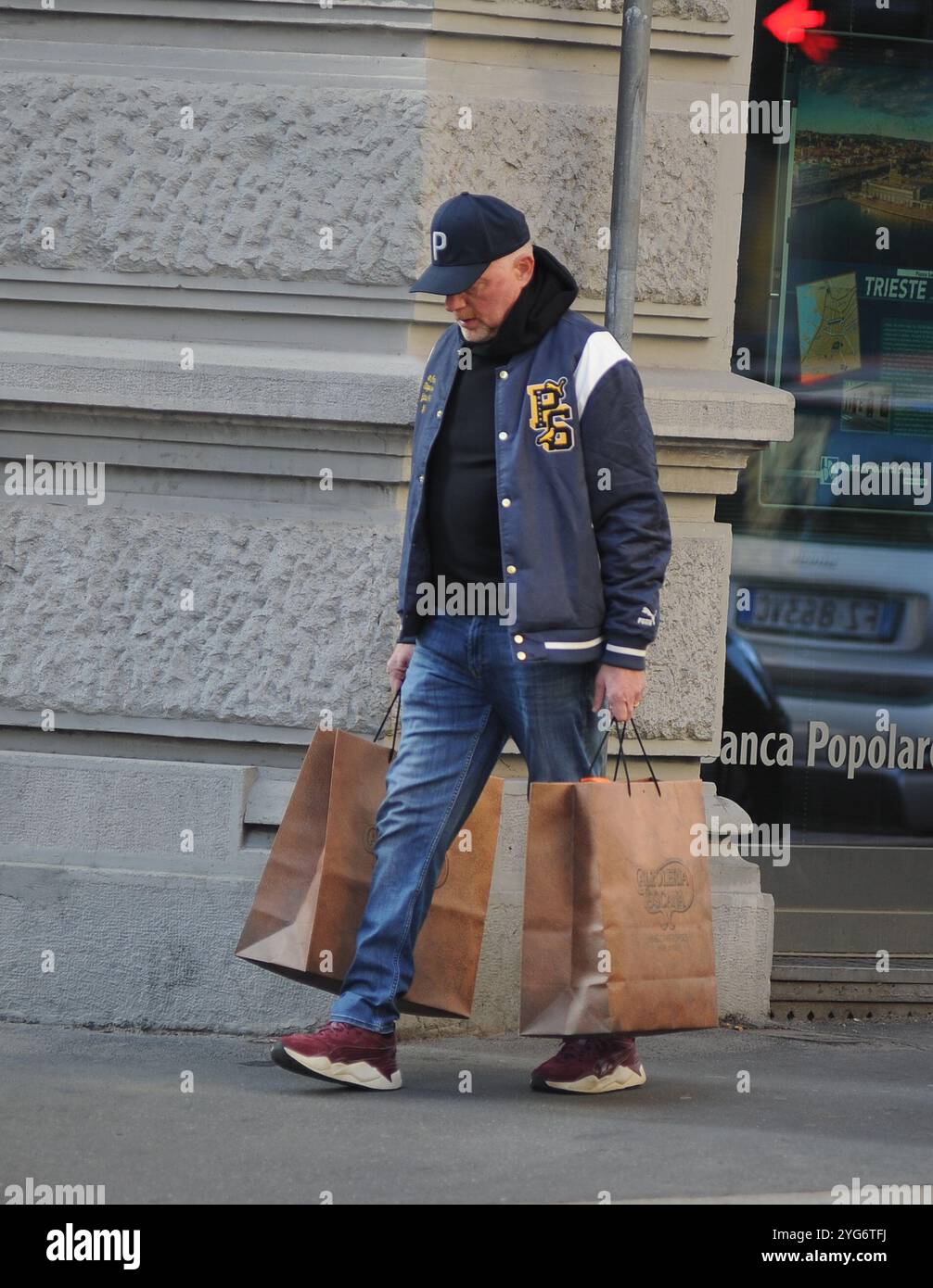 Milan, 06-11-2024 Boris Becker after shopping in the center takes a ...