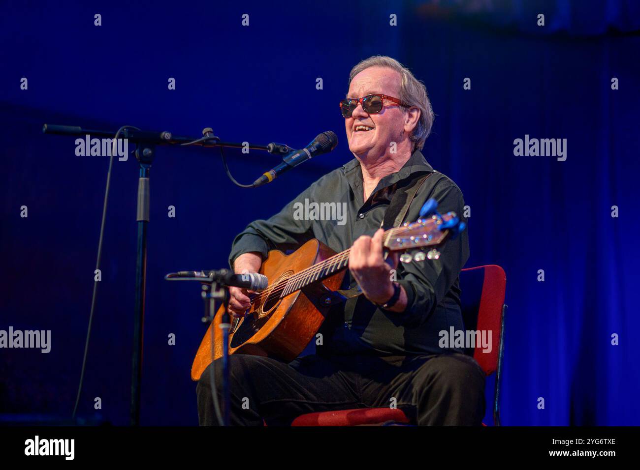 Bim hi-res stock photography and images - Alamy