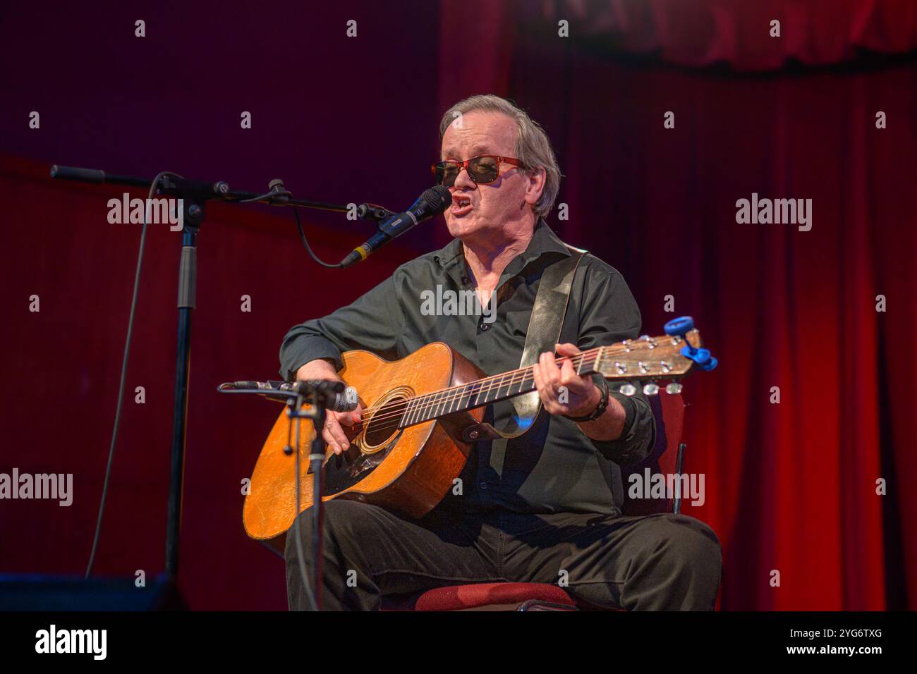 Roy Forbes, aka Bim, concert, Rogue Folk Club, Vancouver, British ...