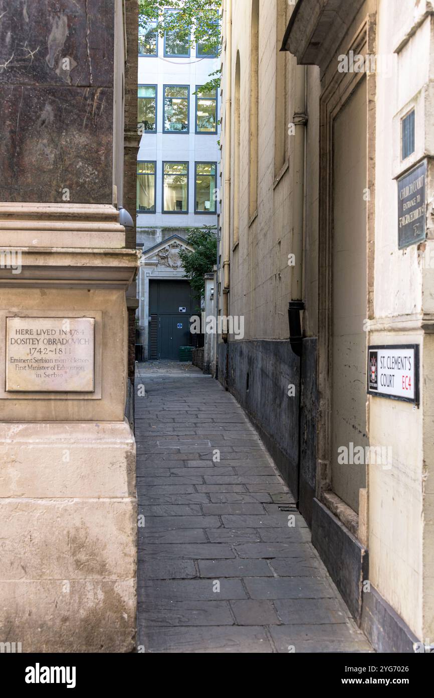 St Clements Court, London EC4 Stock Photo - Alamy