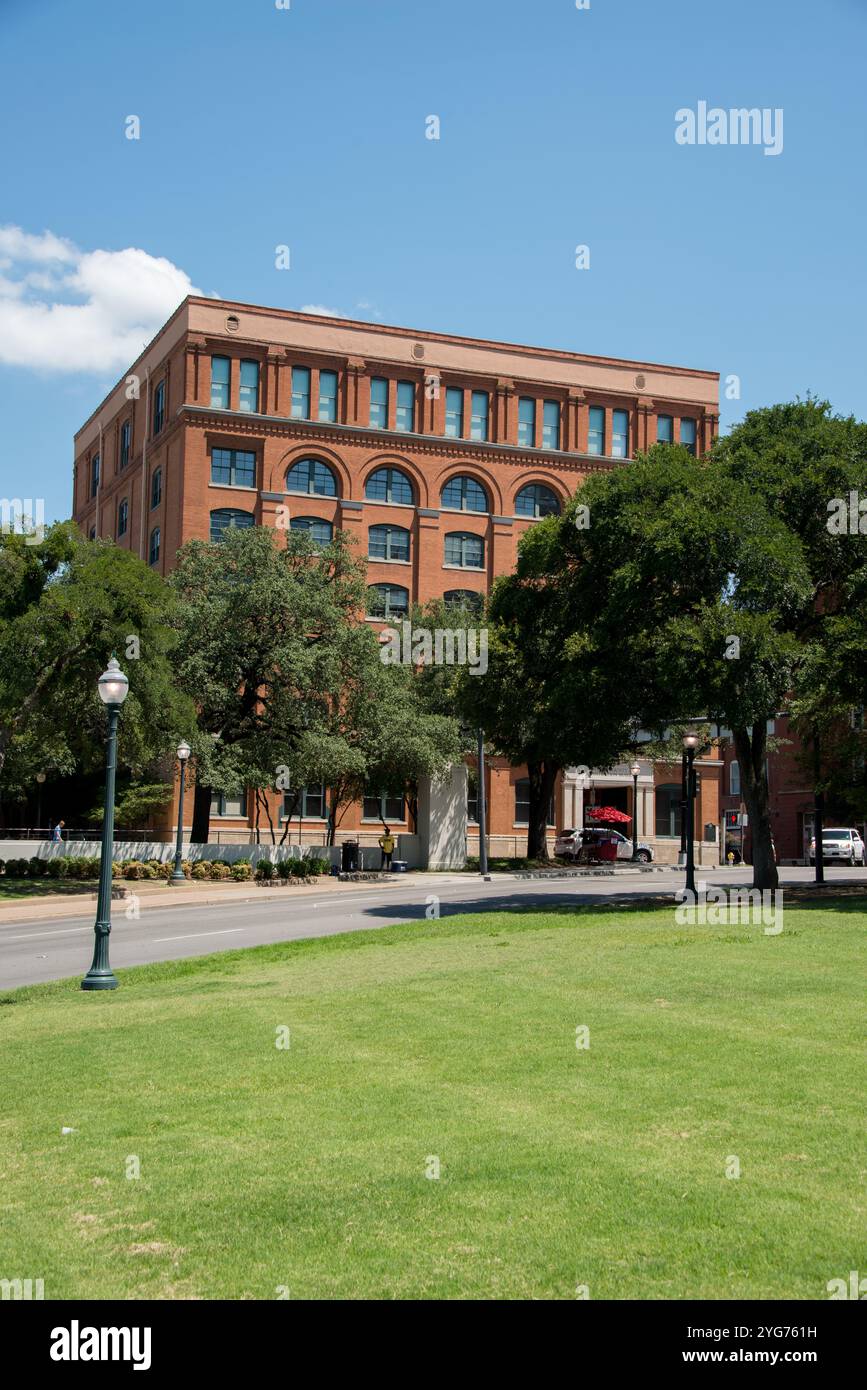 The Sixth Floor Museum at Dealey Plaza in Dallas Stock Photo - Alamy