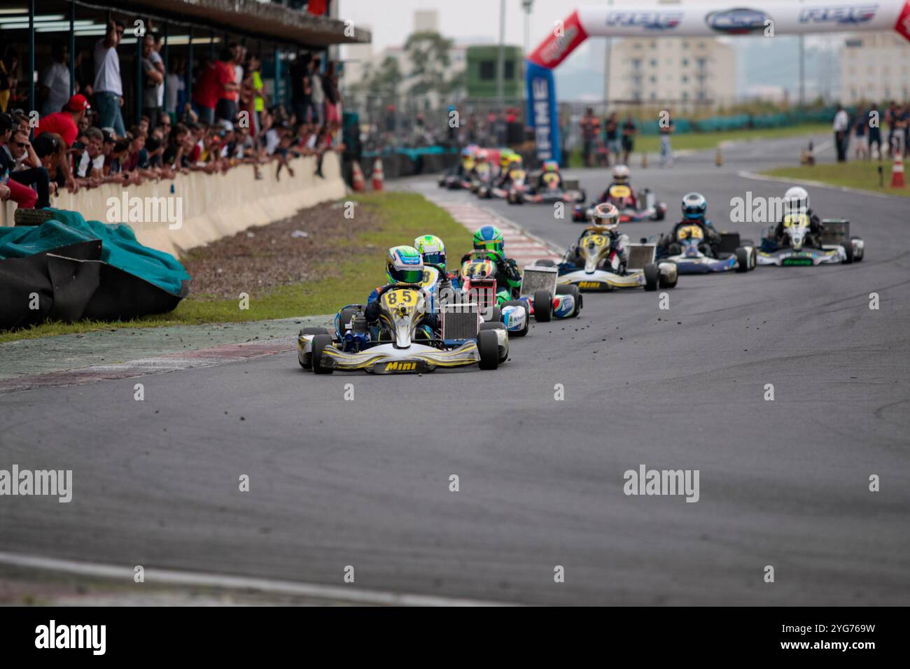 SÃO PAULO, SP - 02.04.2016: GABRIEL BORTOLETO E ANUNCIADO PILOTO DA F1 ...