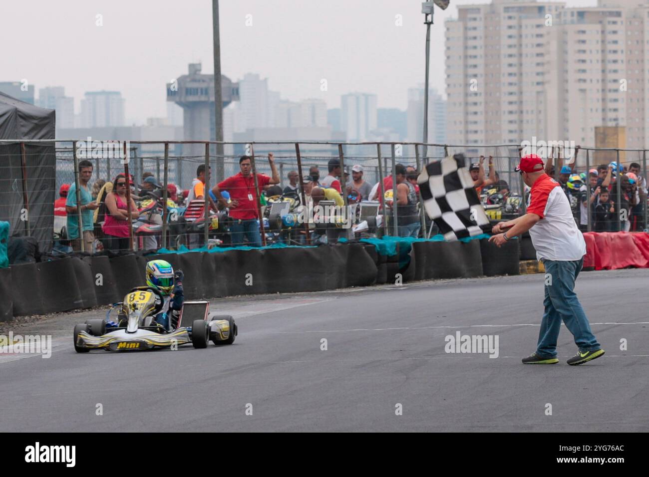 SÃO PAULO, SP - 02.04.2016: GABRIEL BORTOLETO E ANUNCIADO PILOTO DA F1 ...
