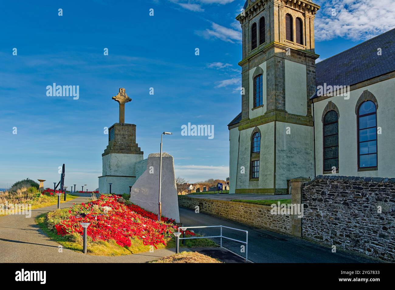 Macduff Church Aberdeenshire Scotland and the Market Cross Crochet or ...