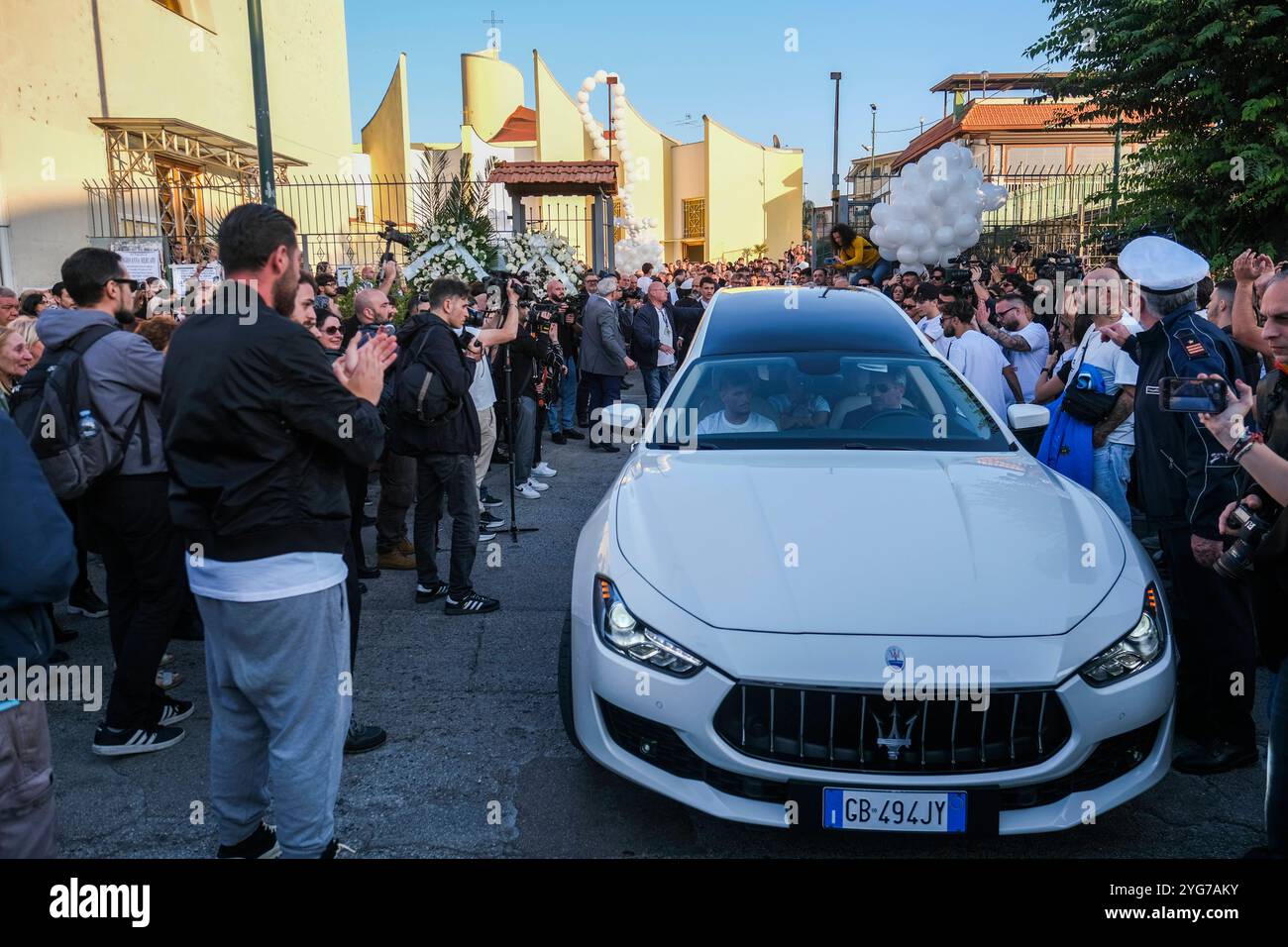 Napoli funeral of Romano Santo Casoria, funeral of Romano Santo, shot ...