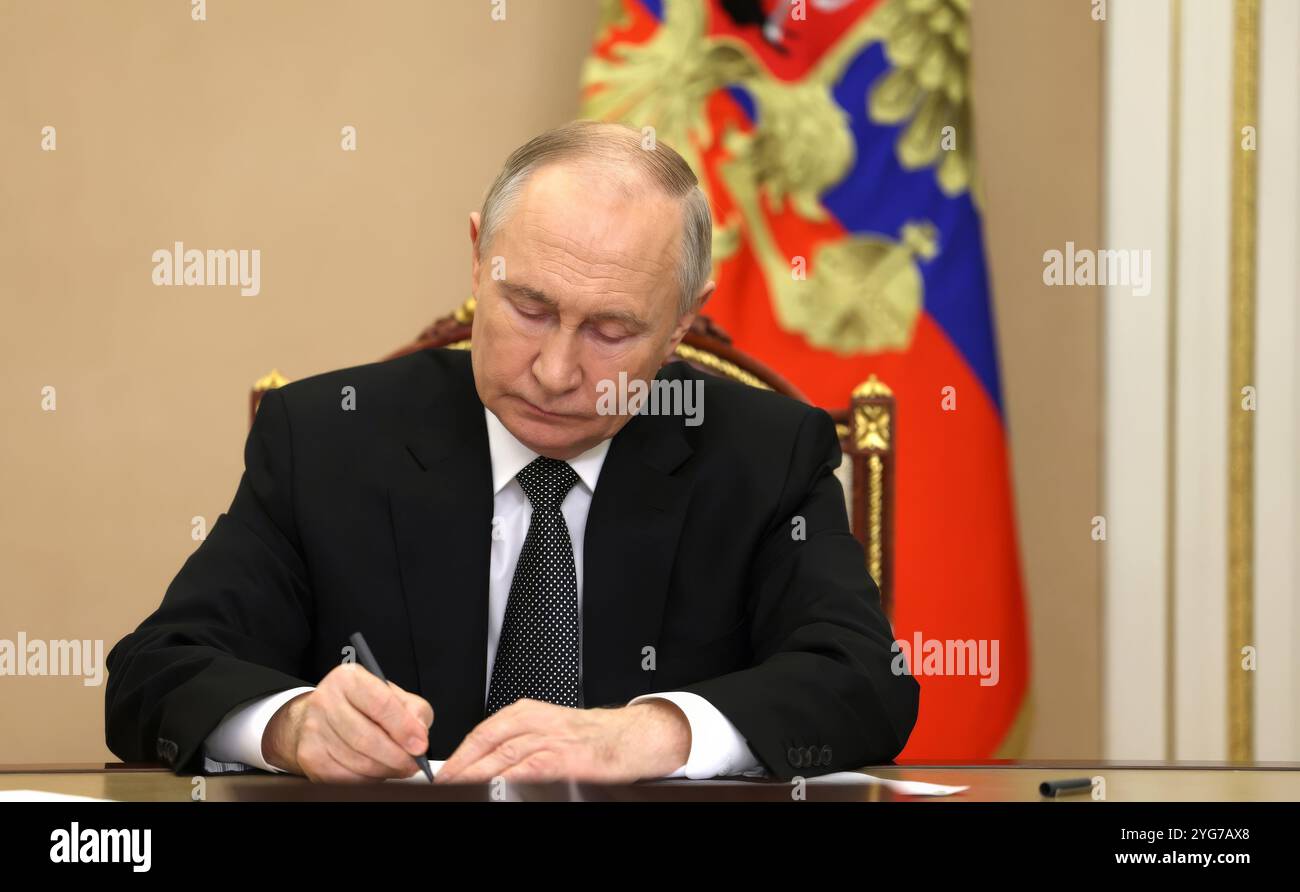 Moscow, Russia. 06th Nov, 2024. Russian President Vladimir Putin, signs ...