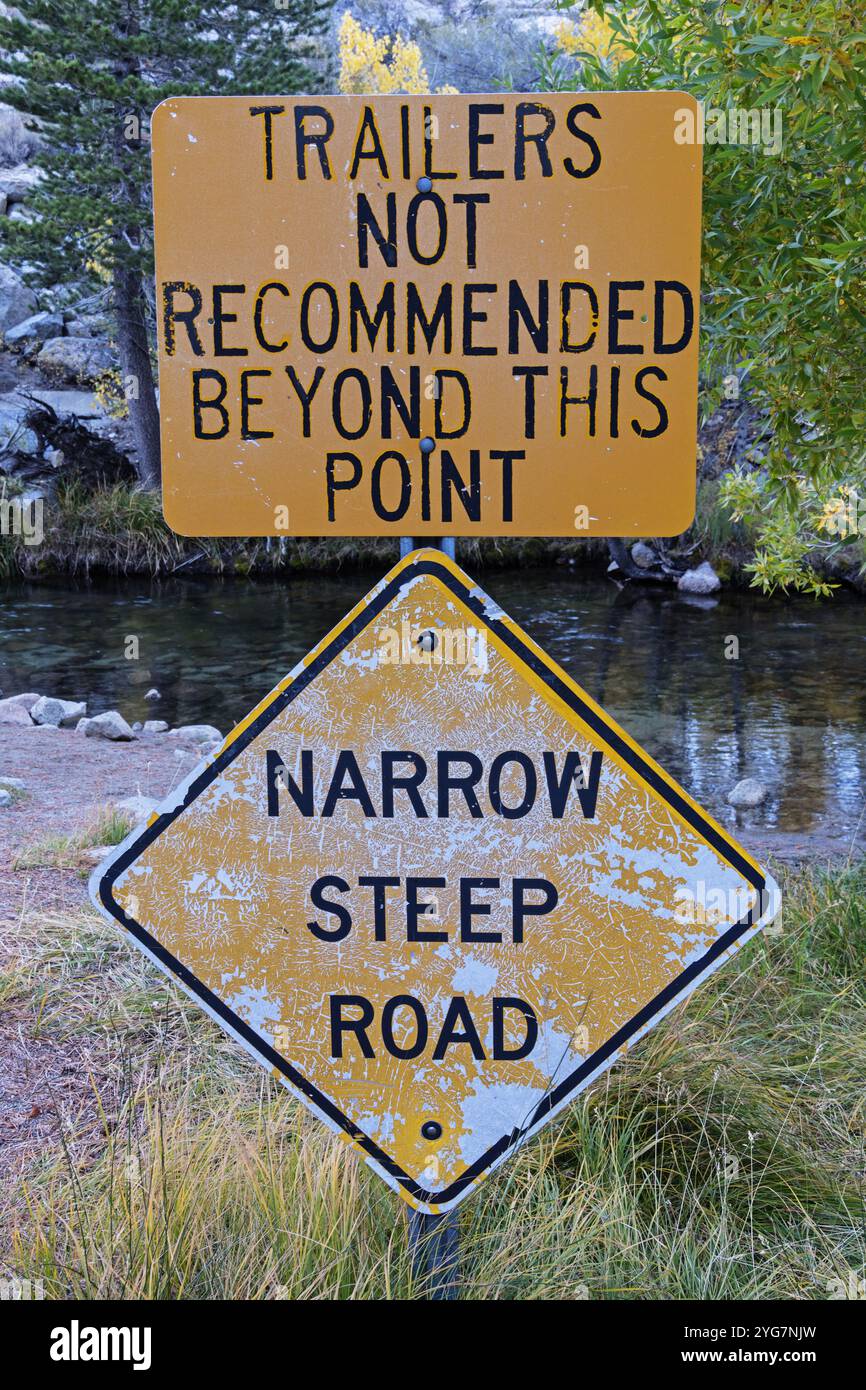 Old road signs hi-res stock photography and images - Alamy