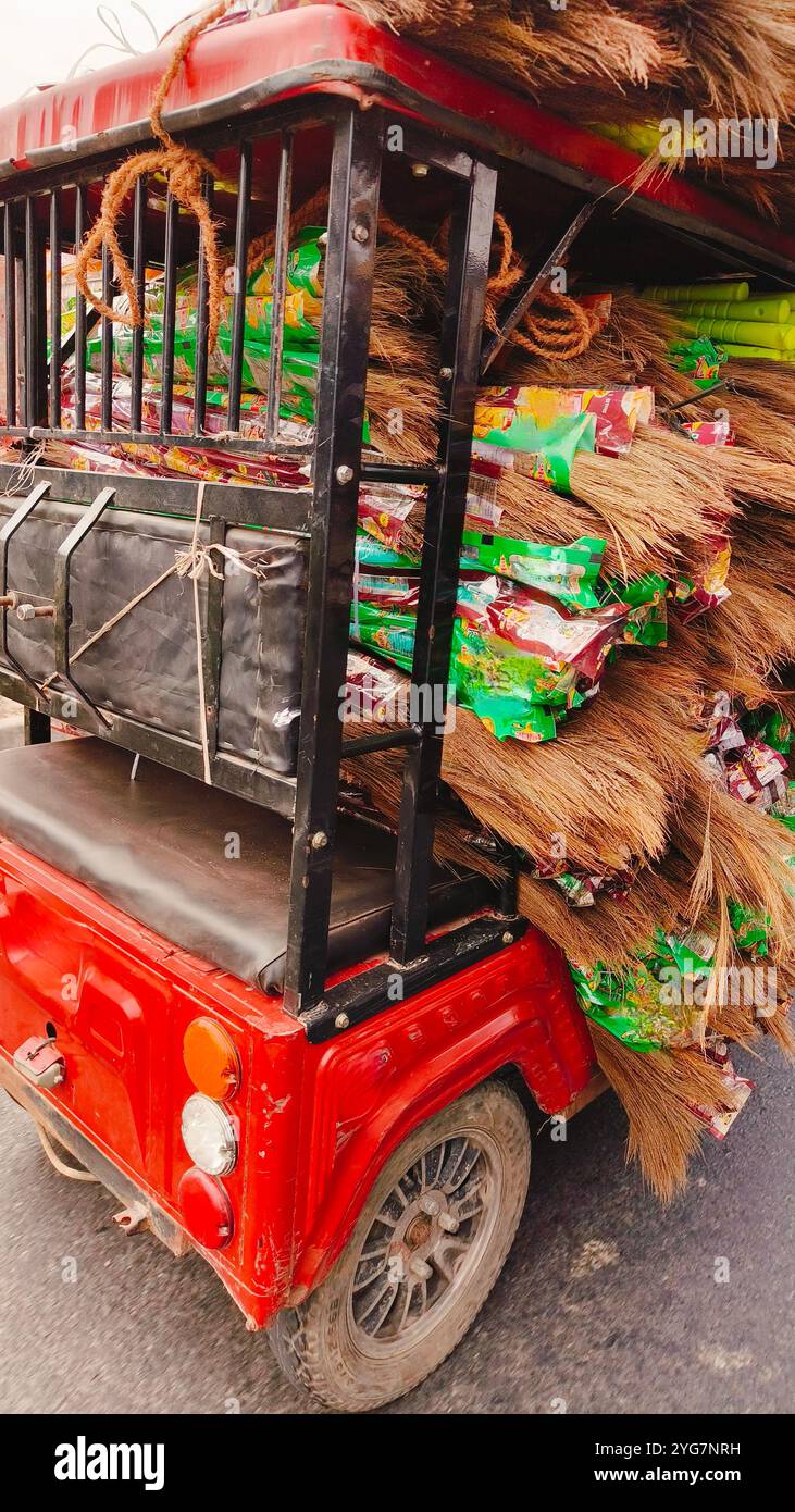 Indian loaded truck hi-res stock photography and images - Alamy