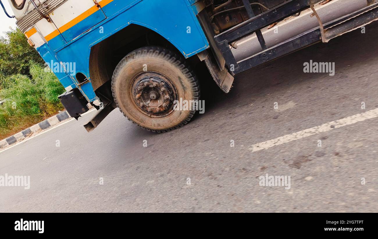 A fully loaded vehicle transport Stock Photo - Alamy